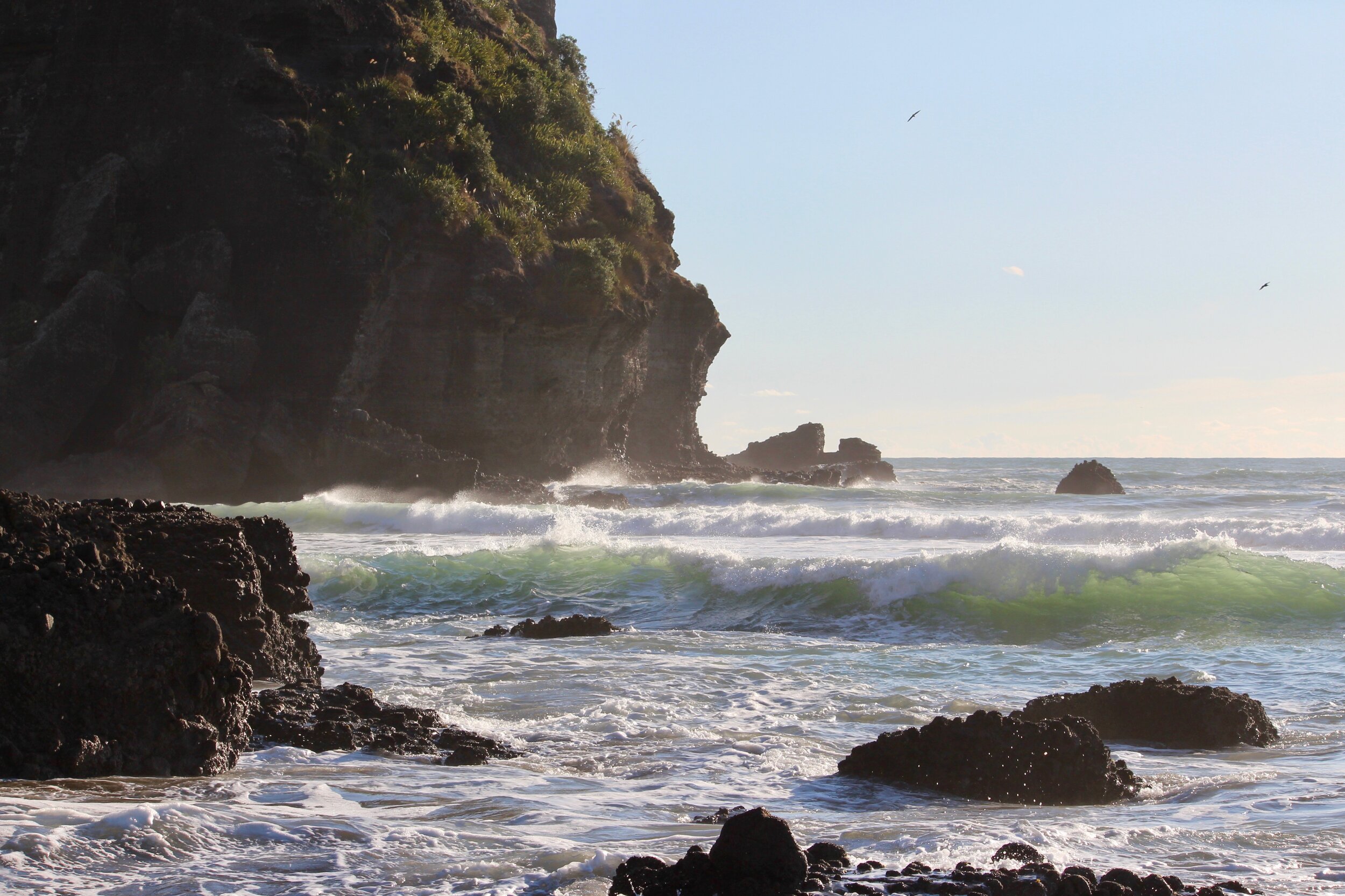 How to Paint Translucent Ocean Waves - Samuel Earp