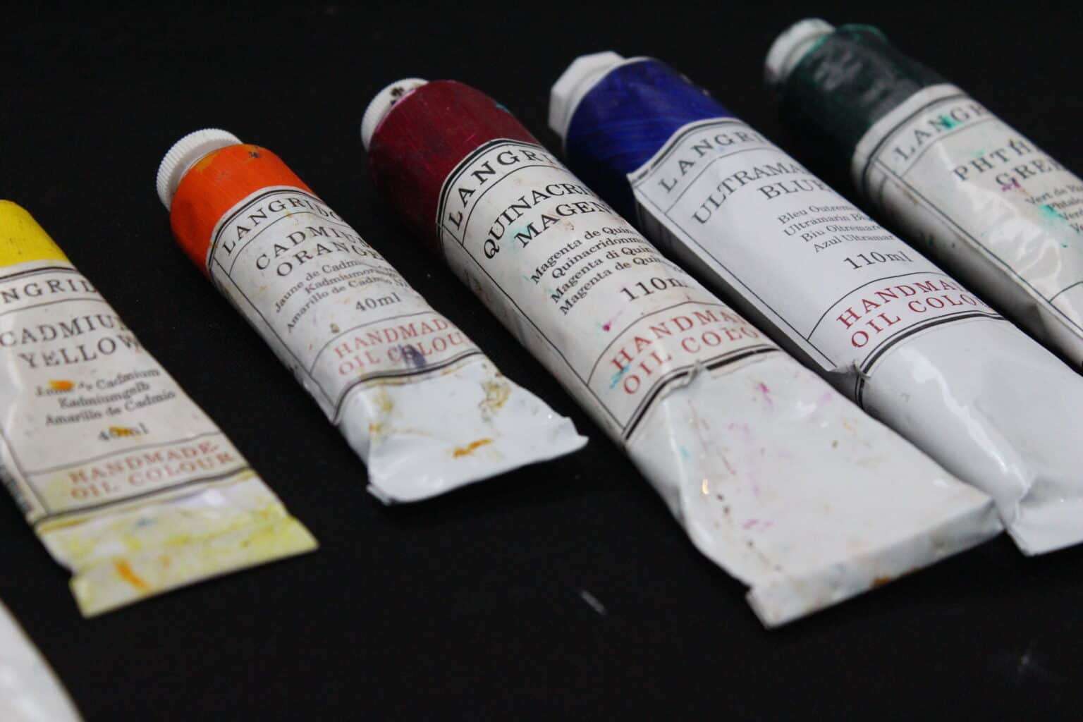 10 Best Oil Paints for Artists: From Beginners to Professionals